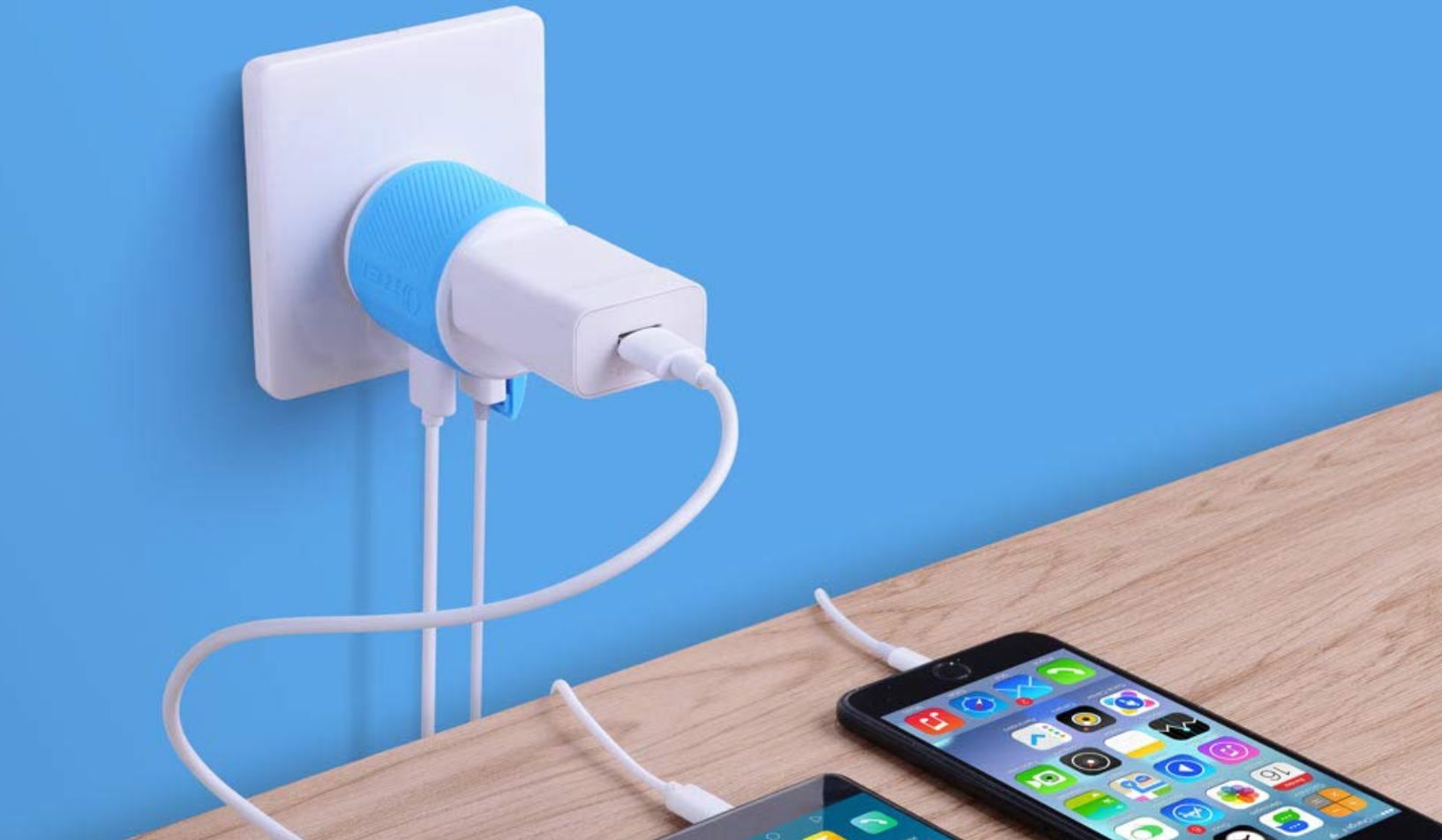 5 Best Travel Adapters for the Cook Islands - Cook Islands Pocket Guide