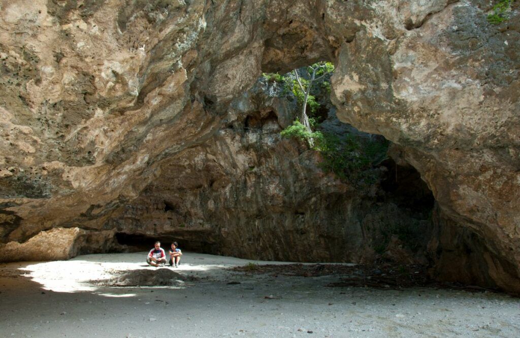 5 Best Caves on Mangaia - Cook Islands Pocket Guide