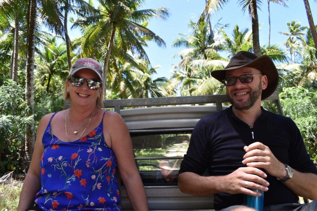 The Complete Travel Guide to Mauke - Cook Islands Pocket Guide