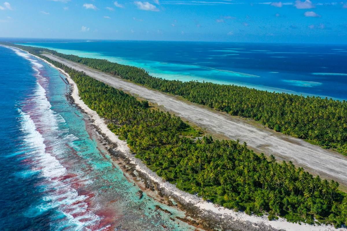 The Complete Travel Guide to Penrhyn - Cook Islands Pocket Guide