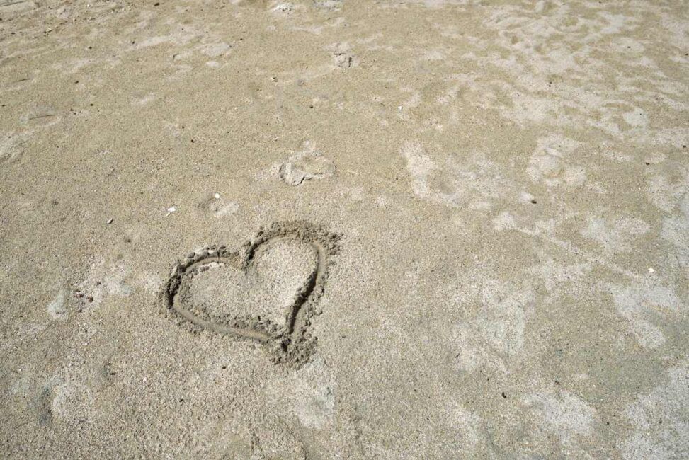 Rarotonga & the Cook Islands Proposal Ideas: 5 Romantic Ways to Propose