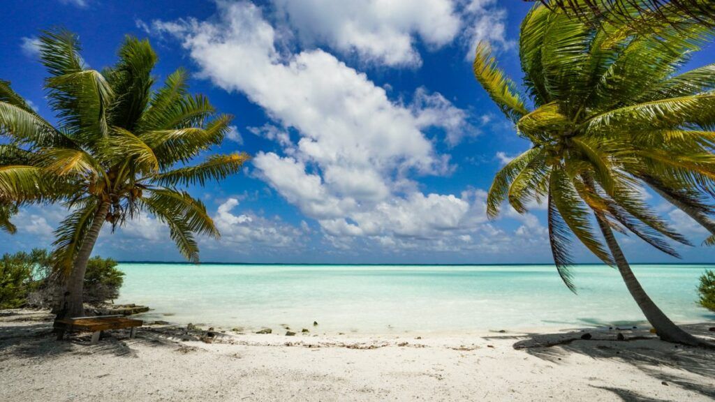 10 Best Beaches in the Cook Islands 🏖️