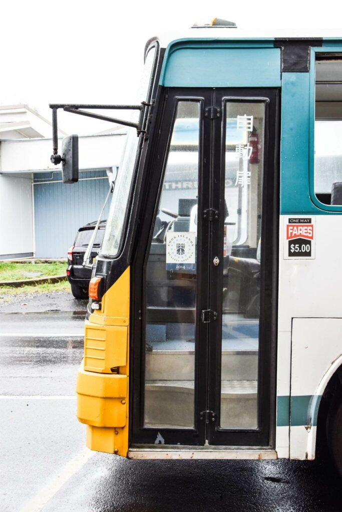 The Bus on Rarotonga: Bus Fares, Timetable & More 2025