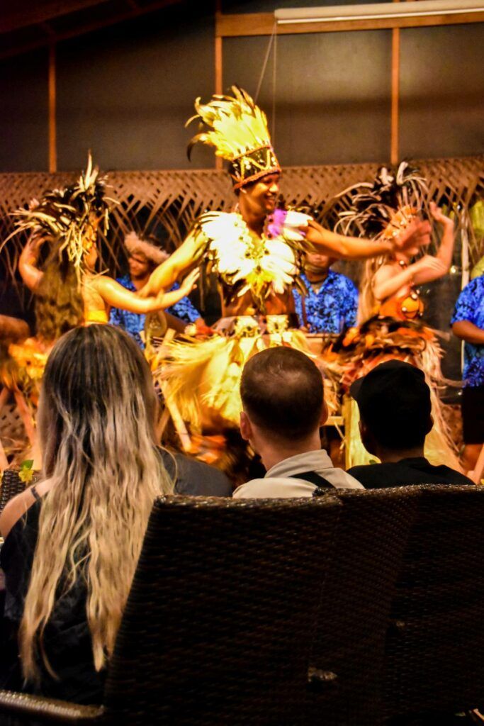 10 Things to Do in Rarotonga & the Cook Islands at Night 🌙