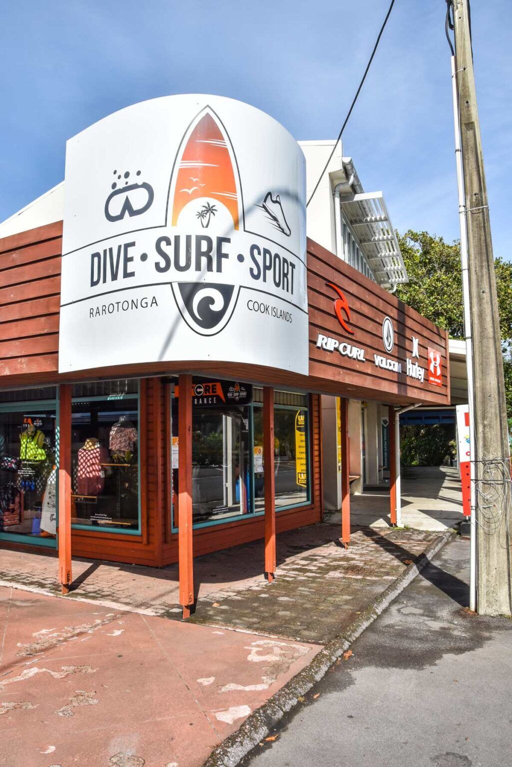 The Ultimate Guide to Surfing in Rarotonga & the Cook Islands