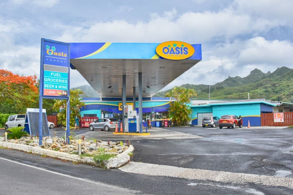 How to Drive in Rarotonga & the Cook Islands + 10 Road Rules ⛔