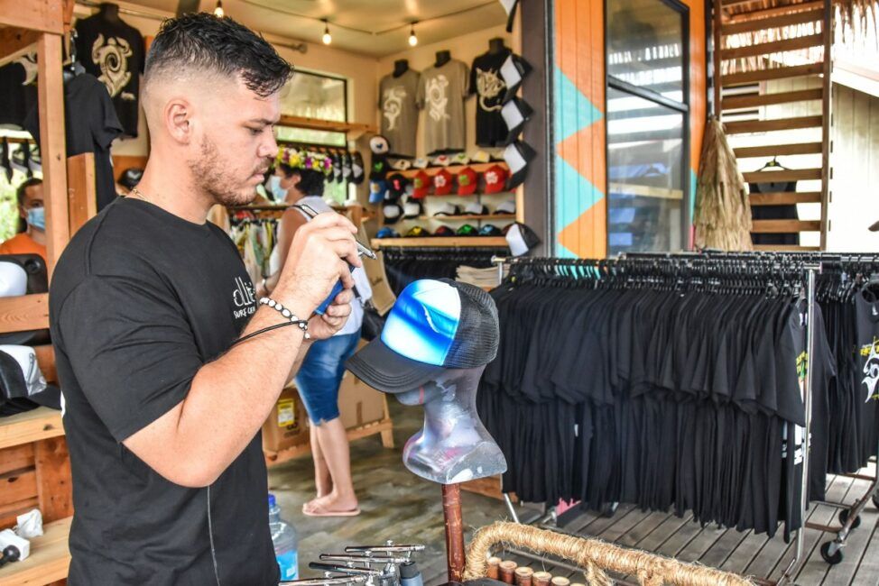 14 Best Souvenirs from Rarotonga & the Cook Islands