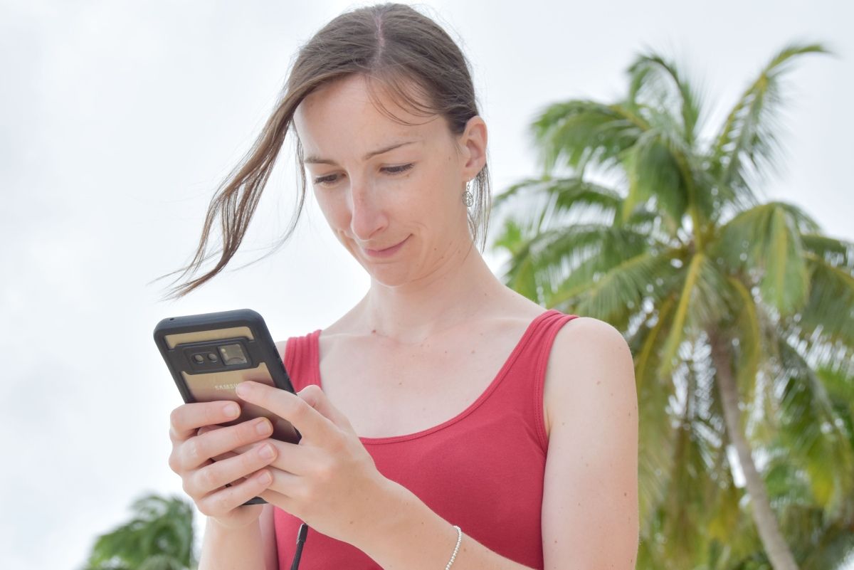 The Bus on Rarotonga: Bus Fares, Timetable & More 2025