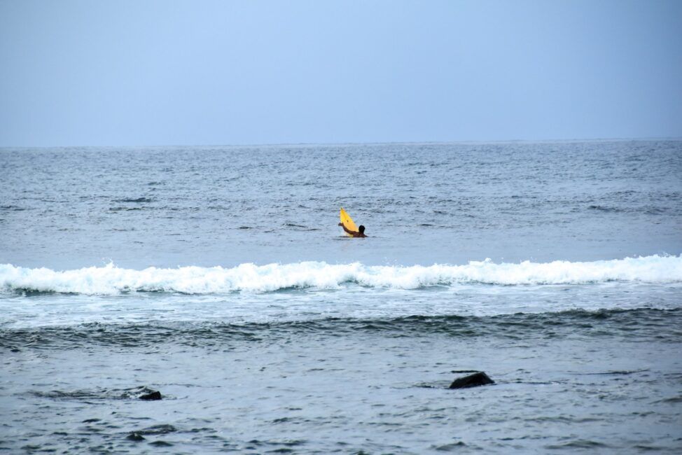 9 Best Places to Surf in Rarotonga & the Cook Islands 🌊