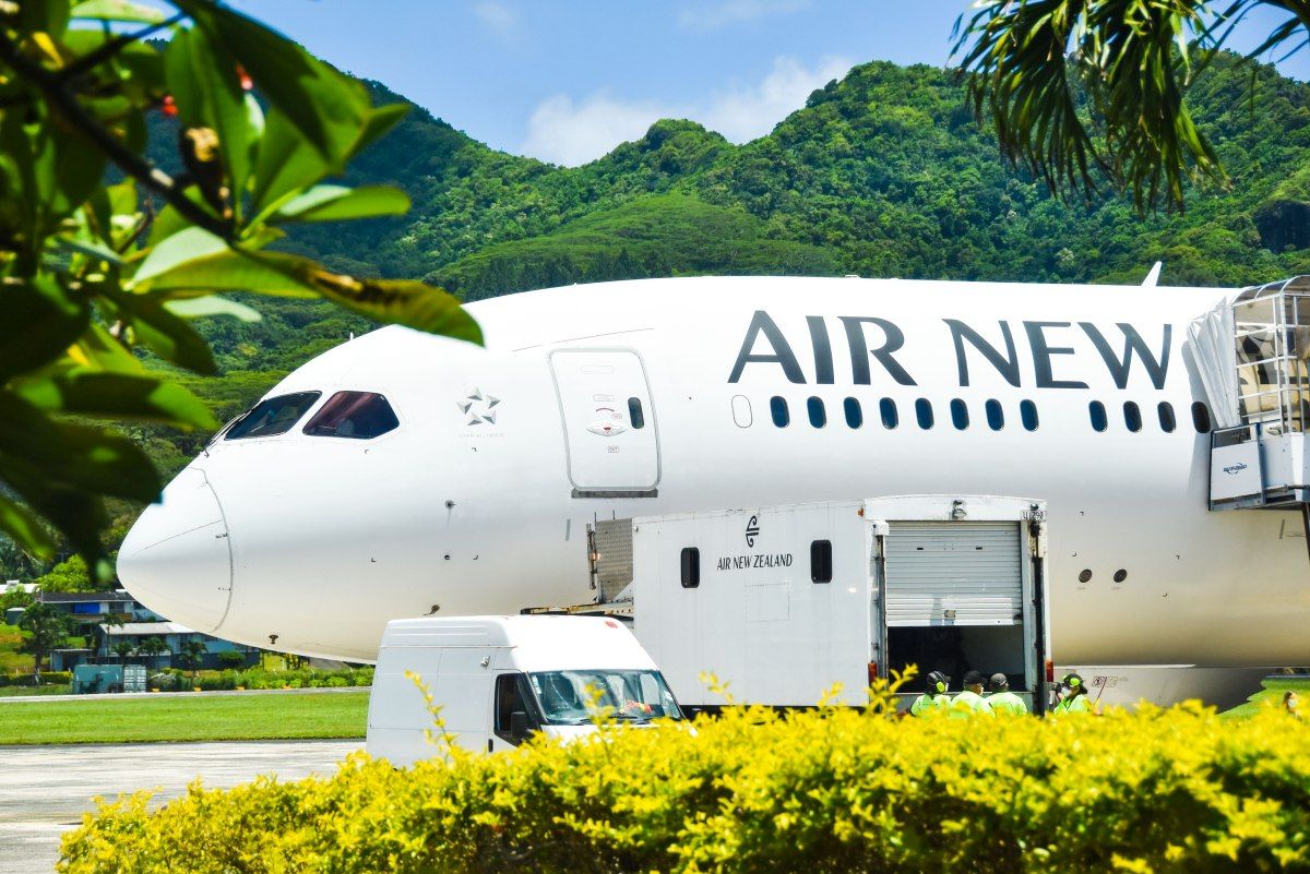 Which Airlines Fly Directly to Rarotonga & the Cook Islands?