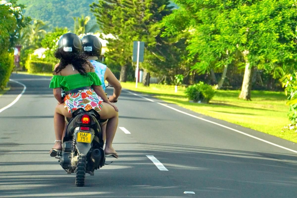 Cook Islands Transport Guide: 15 Ways to Get Around the Cook Islands