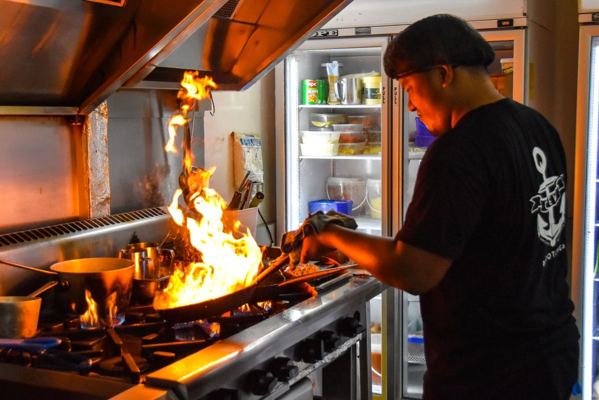 The Food Guide to the Cook Islands: Places to Eat, Food Tours & More